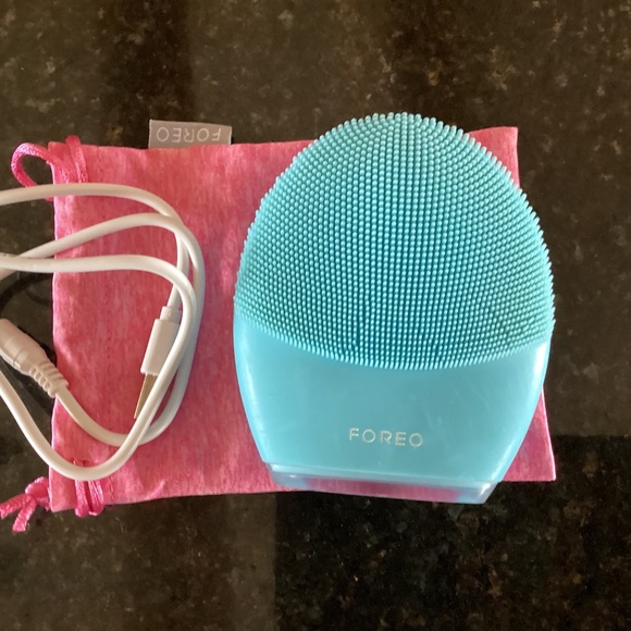 FOREO | Skincare | Foreo Luna 3 Blue | Poshmark